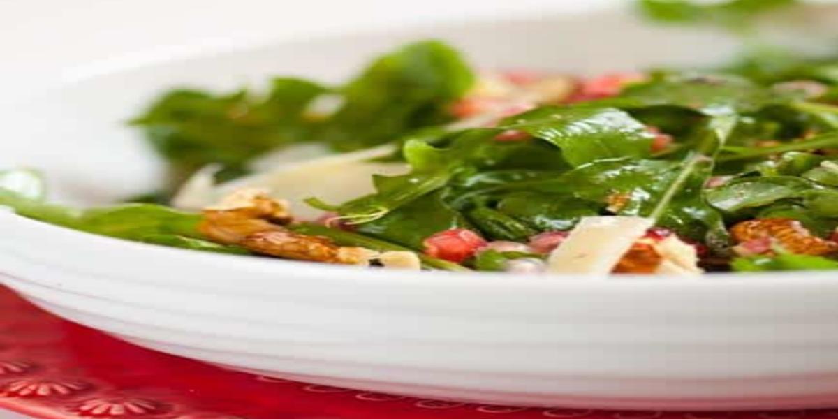 Salada de Rúcula e Romã – As Receitas de Portugal